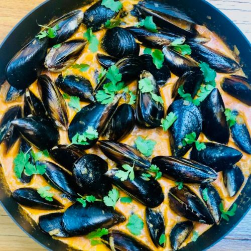 Red Coconut Curry Mussels | Mussels Food Recipes | Fishwife – Greenfish